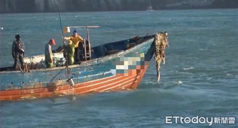 撈過界！海巡吼「停船」陸船猛加速 3艇包夾強勢登檢 Ettoday社會新聞 Ettoday新聞雲