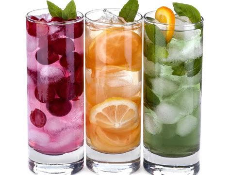 4 Deliciosas Aguas Frutales Saludables Para Sustituir Las Bebidas Con
