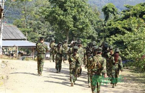 တိုက်ပွဲများ ဖြစ်ပွားနေခြင်းကြောင့် ကချင်အစပ်နှင့် ဟုမ္မလင်းမြို့နယ်အတွင်း လမ်းများကို Kia၊pdf မ