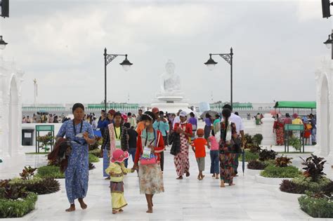 ဝါခေါင်လပြည့် မေတ္တာအခါတော်နေ့ တွင် မာရဝိဇယဗုဒ္ဓရုပ်ပွားတော်မြတ်ကြီးသို့ အနယ်နယ် အရပ်ရပ်မ