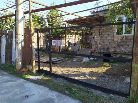 გასაგორებელი ჭიშკარი რკინის ხელოვნება მეტალის ნაკეთობები Facebook