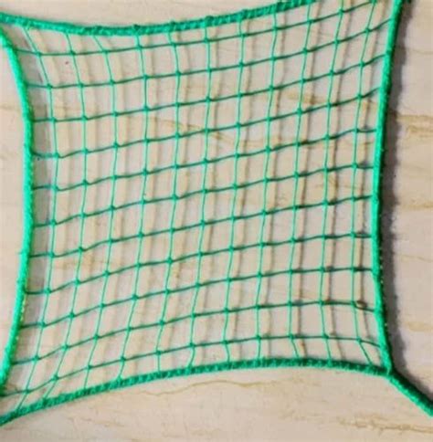 Green Netlon Anti Bird Net For Preventing Birds To Enter Size