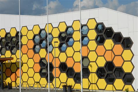 Pvc Aknad Ja Uksed Ei Pea Alati Olema Valged Seicom Pvc Aknad Ja Uksed