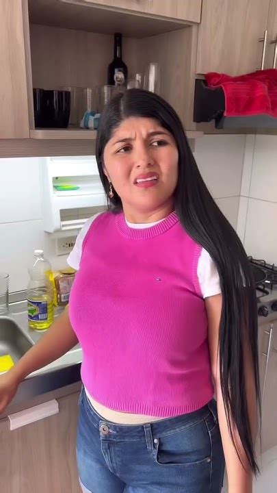 Un Pequeño Error Shorts Shortscomedia Shortshumor Youtube