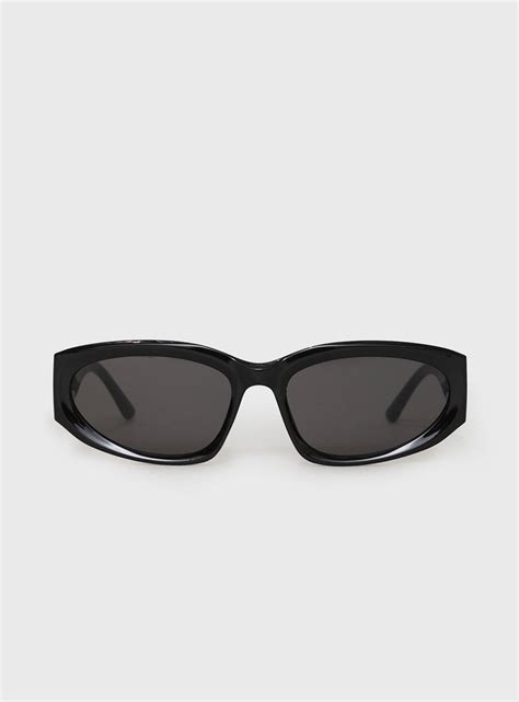 Maceline Sunglasses Black Princess Polly Usa