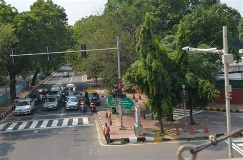 Red Light Violation Detection Rlvd Envoys