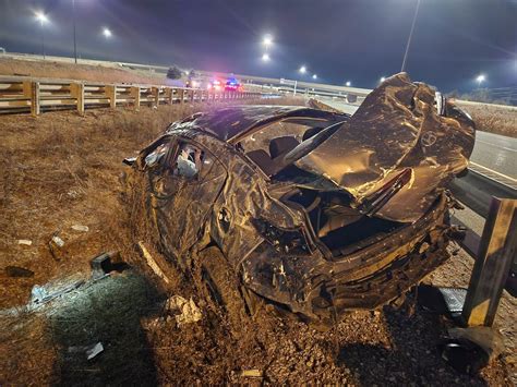 Woman Injured In Single Vehicle Crash On Highway 403 In Mississauga