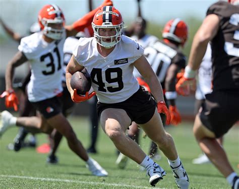 Can Browns Rookie Lb Carson Schwesinger Make An Immediate Impact 15 Questions For ‘25
