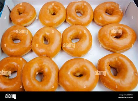Krispy Kreme Original Glazed Doughnuts Krispy Kreme 12 Original Glazed
