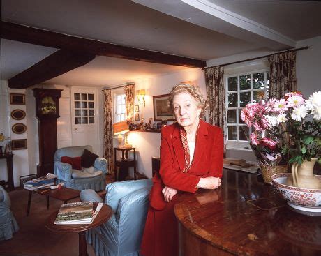 10 Joan Hickson At Home 1989 Stock Pictures Editorial Images And