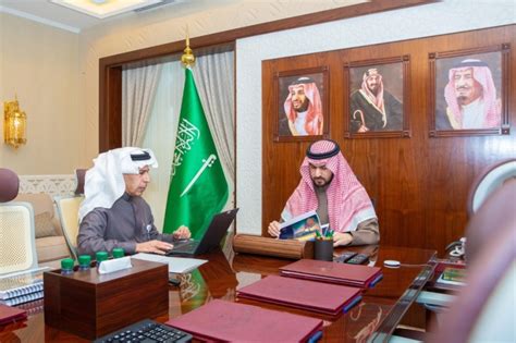 نائب أمير الشرقية يستقبل الرئيس التنفيذي لهيئة تطوير المنطقة