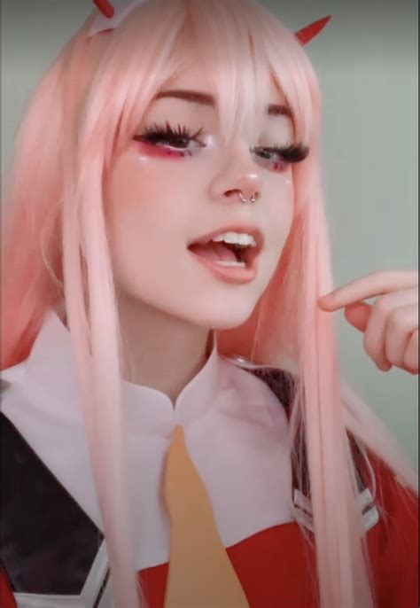 Hannah Owo Zero Two Cosplay 2 Hannah Owo Know Your Meme
