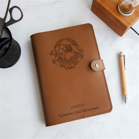 Кожаный блокнот с именной гравировкой на заказ 128 листов в клетку Карамель Woodpresent