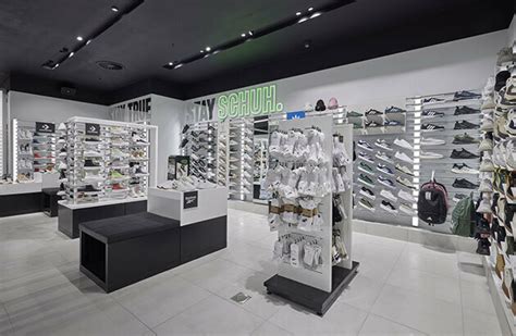 Schuh Steps Ahead With Local Seo Uberall