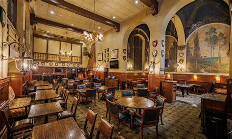 Dining The Yale Club Of New York Private Membership Alumni Club