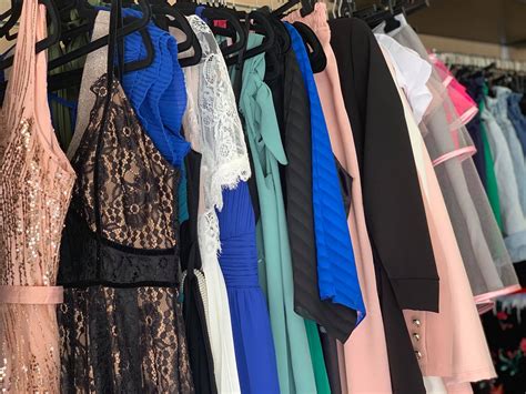 Μαμαδιστικες συνταγες της Αργυρως Π Υλικά 4 ασπράδια 4 κρόκους 80 γρ Ζάχαρη 50 γρ Κόρν