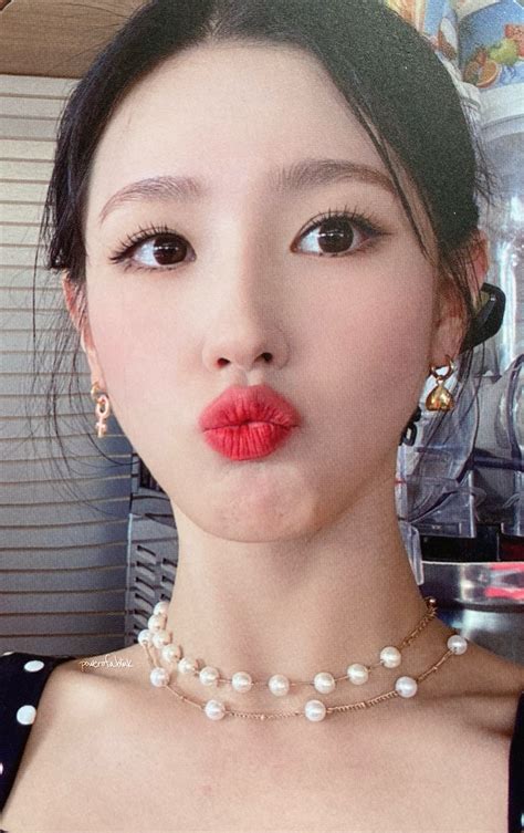 더쿠 수집욕 생기는 여자아이돌 포카 