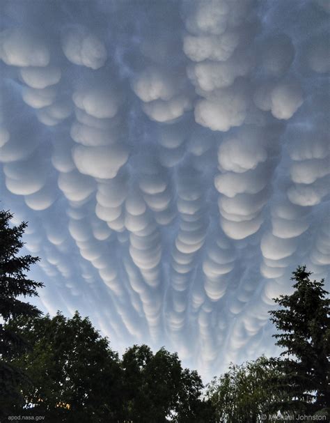 9 Science Joanmira Astronomy Mammatus Clouds Over Saskatchewan