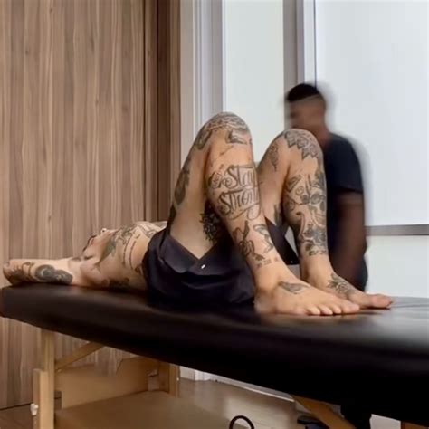 Caio Cabrals Feet