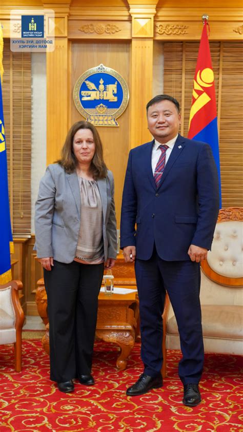 Монгол Франц Улс дипломат харилцаа тогтоосны 60 жилийн ой ирэх онд тохионо