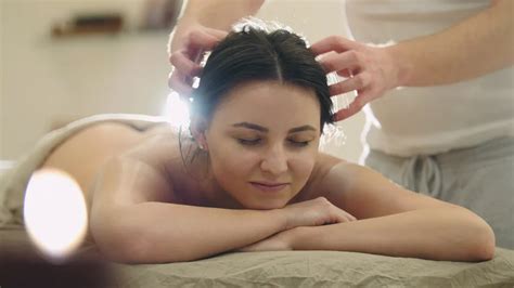 Hot Oil Massage Modern Guide To Strong Indian Hair