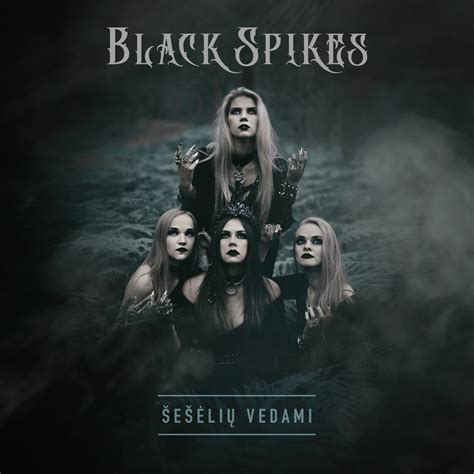 Tarp Pasmerktų Black Spikes