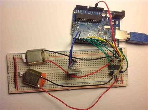 ArduinoПримерыУправление двумя Dc моторами при помощи Arduino и