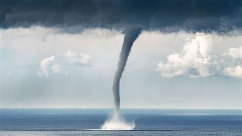 Waterspout Tornado Wallpaper