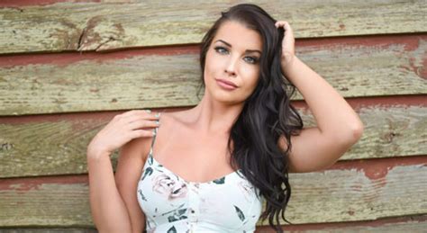 Amber Balcaen Bio Wiki Net Worth Married And Husband