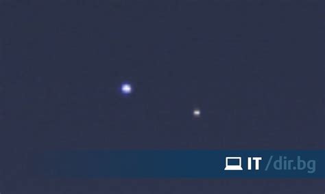 Земята и Луната от Сатурн It Dir Bg