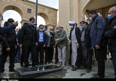 ادای احترام رئیس مجلس شورای اسلامی به مقام والای شهدای کردستان به روایت