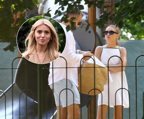 Kasia Tusk I Jej Bliscy W Bieli Wyglądają Niczym Rodzina Królewska