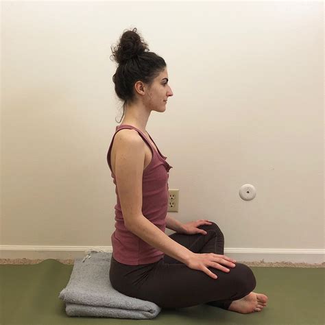 Sukhasana Easy Seated Pose — Santosha Spirit
