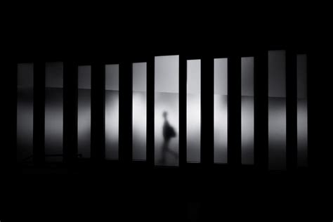 무료 이미지 빛 검정색과 흰색 화이트 사진술 선 어둠 검은 단색화 조명 상표 세례반 본문 대칭 전등