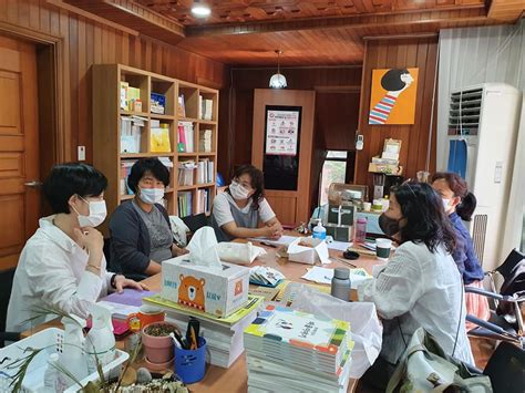 풀뿌리여성네트워크 바람 4월부터 현재까지 자치구 젠더거버넌스 활동가 모임 사진입니다 과제선정과 Facebook