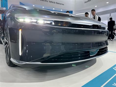 한국에 꼭 출시됐으면 루시드 모터스 대형 전기 세단 루시드 에어 국내 최초 공개