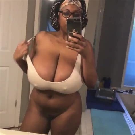 Maserati Amazing Boobs Reveal