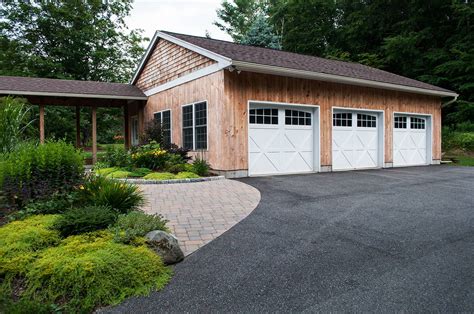 Shaded In Style 17 Best Covered Walkway Between House And Garage Ideas