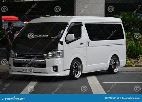 Toyota Hiace 2022 Modified