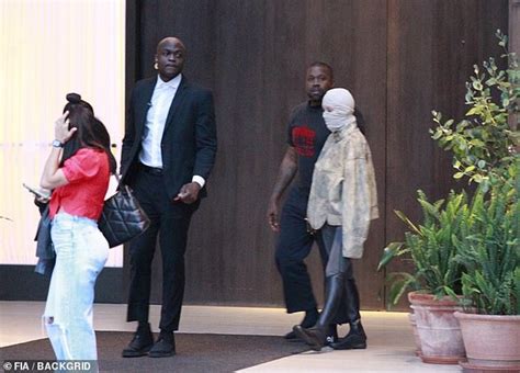 Ok ქანიე უესტი და ბიანკა ცენსორი რეპერის მეუღლეს ახალი ექსცენტრული სტილი Ok Magazine