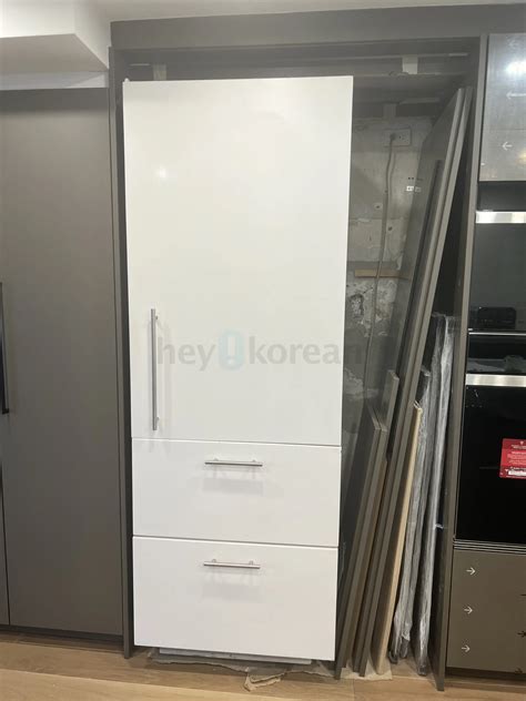 서브 지로 Sub Zero 냉장고 700br 27인치 원가 1만불정도 운송비 포함