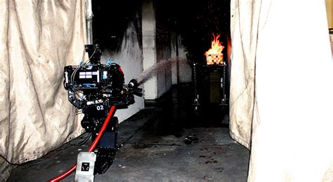 Saffir Robot İtfaiyeci Olarak Iş Başında