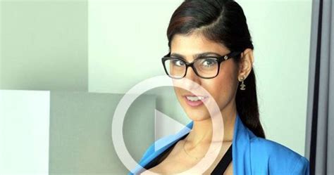 Mia Khalifa Is Ready For Bbc Pencinta Mesum