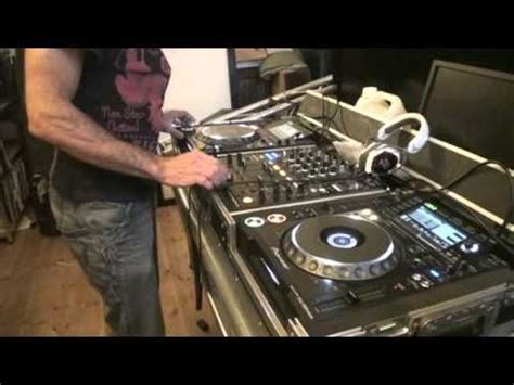 DJ LESSON WHAT S THE BEST TIME TO BRING THE NEXT TUNE IN TO THE MIX Dj Bring It On Good Things
