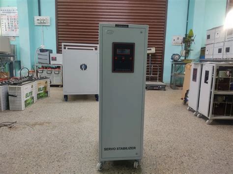 Servo Stabilizer With Builtin Isolation Transformer At Piece Three Phase Automatic
