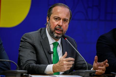 Alexandre Silveira Volta A Cobrar Aneel Por Intervenção Na Enel Que