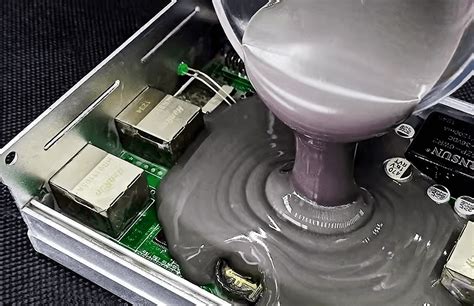 华天启 有机硅胶粘剂 研发 生产 工厂 有机硅胶 密封胶 灌封胶 导热硅胶 绝缘硅胶 深圳市华天启科技有限公司