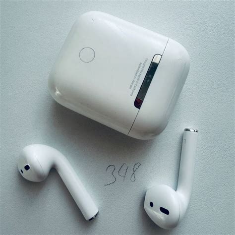 Original Apple Airpods 2 Gen Wireless Kopfhörer And Case Gebraucht In