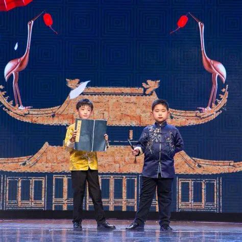 瑞小星录制闪亮新时代节目精彩抢先看 服装 表演 传承