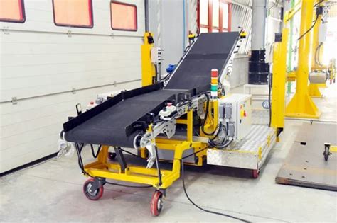 Fine Handling Rubber Container Loading Unloading Conveyor Capacity Kg Per Feet At